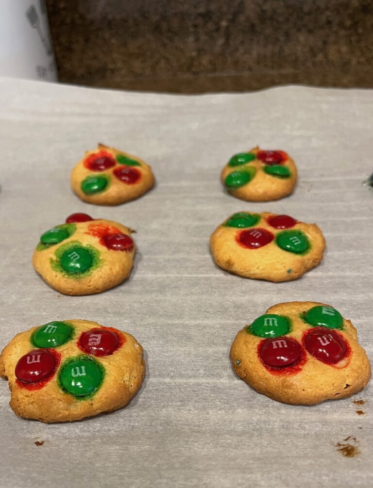Christmas Cookies with MMs